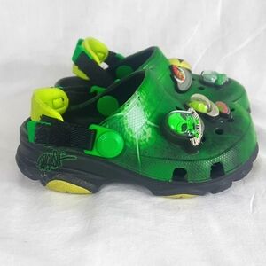 CROCS | Shoes | Crocs Toddler Sandals Size 7 C Green Aliens Sharks With ...